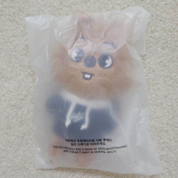 Stray Kids | Toys | Stray Kids Skzoo Han Quokka Mini Magic School Plush ...